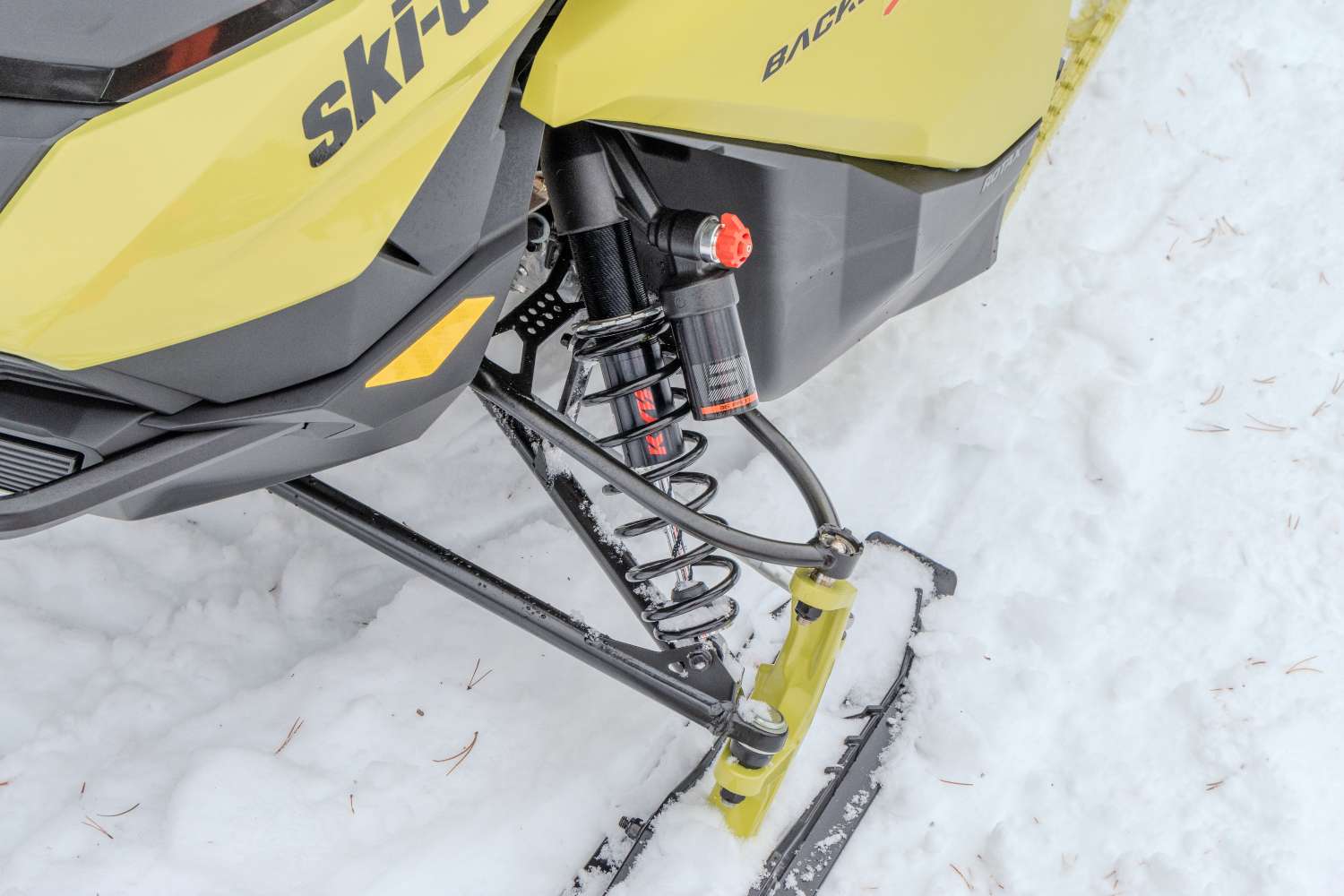 Ski-Doo Backcountry XRS 850 E-TEC Turbo R 2025 - Test Ride - Snowmobile ...